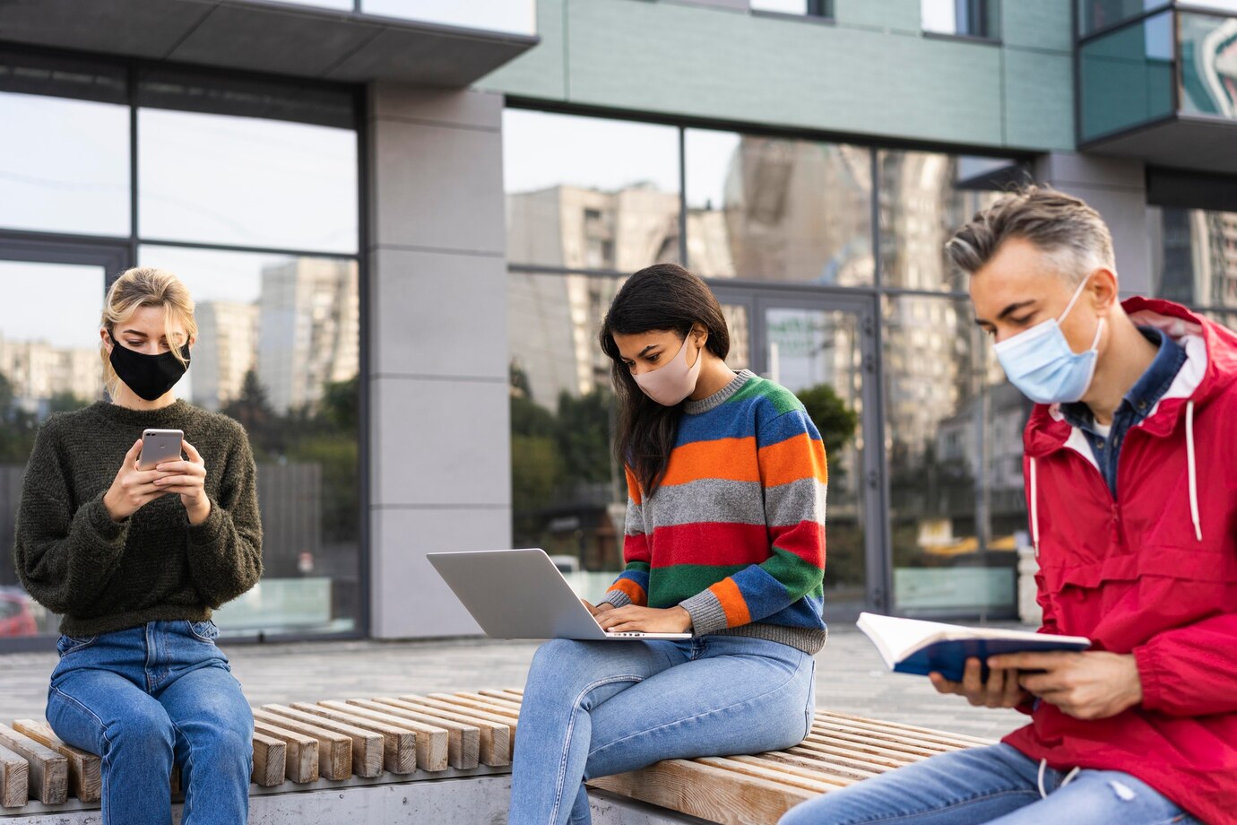 Top 5 Technology Courses to Pursue in the UK - Tourist Visa Europe